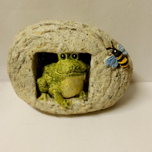 unbranded | Accents | Vintage Bullfrog In A Stone Paper Weight Door ...